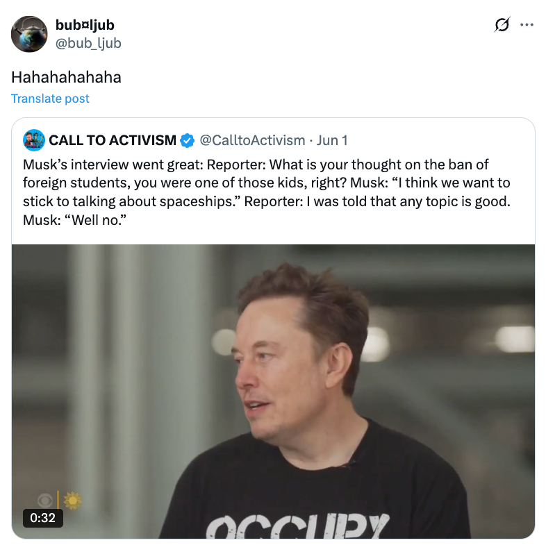 People Are Laughing At This Painfully Awkward Elon Musk Interview Moment