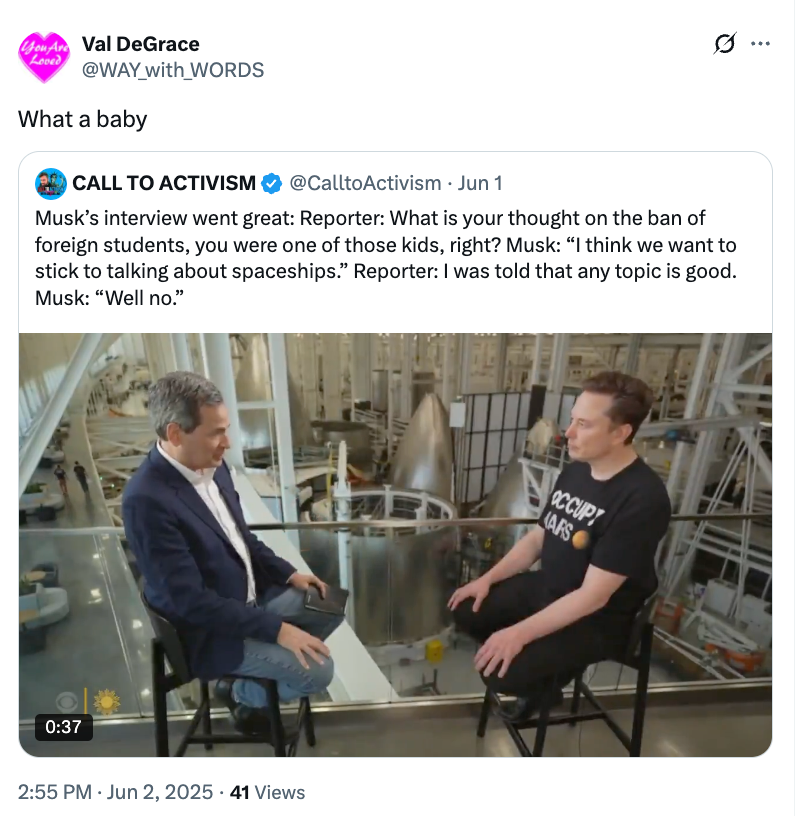 People Are Laughing At This Painfully Awkward Elon Musk Interview Moment