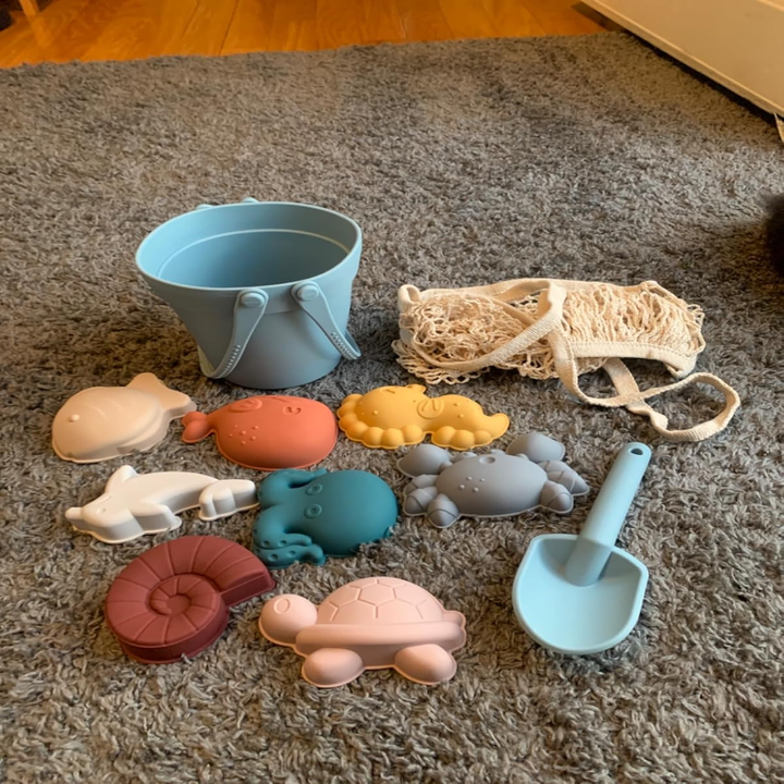 38 Best Beach Toys That Kids Will Be Obsessed With