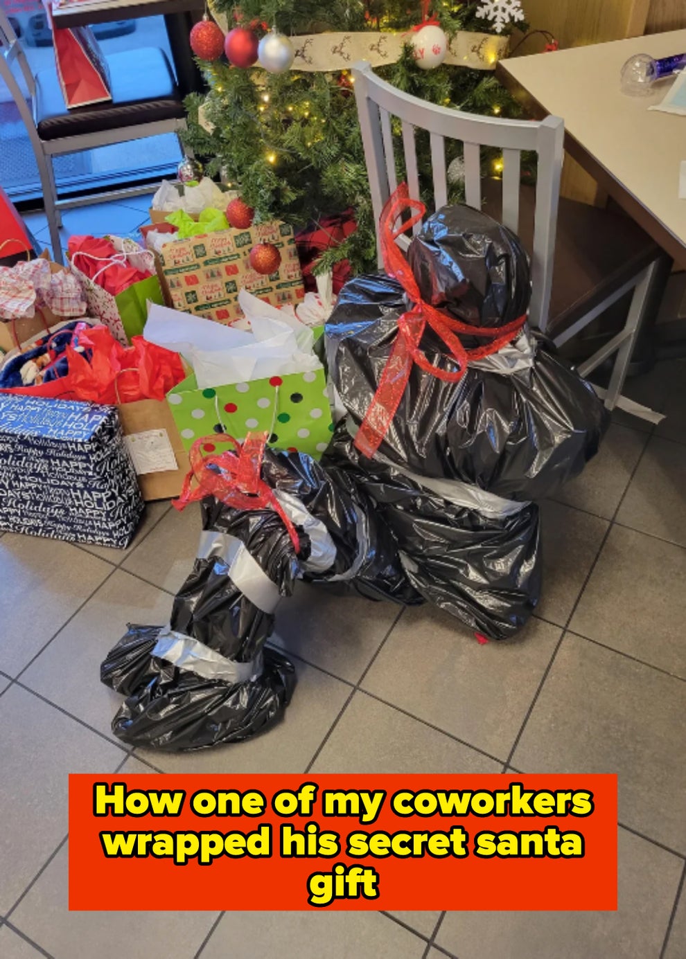 47 Hilariously Chaotic Employees
