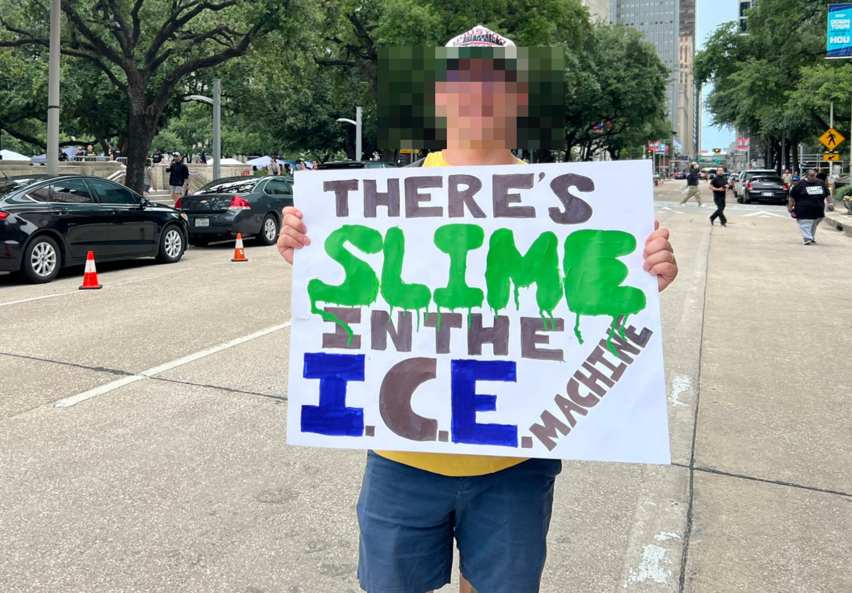 The 23 Absolute Best Signs From The "No Kings" Protests