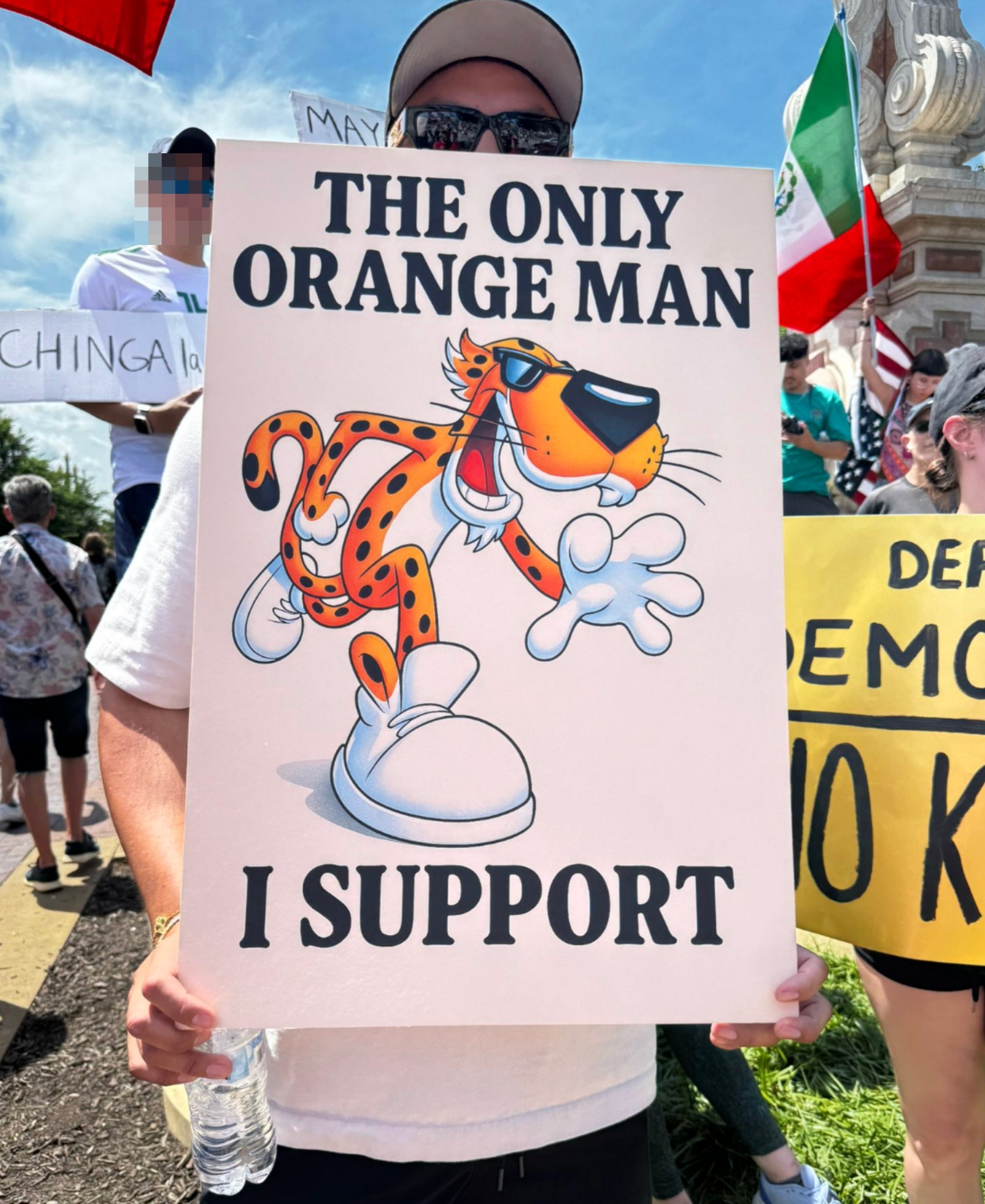 31 More Hilarious Signs From The No Kings Protests
