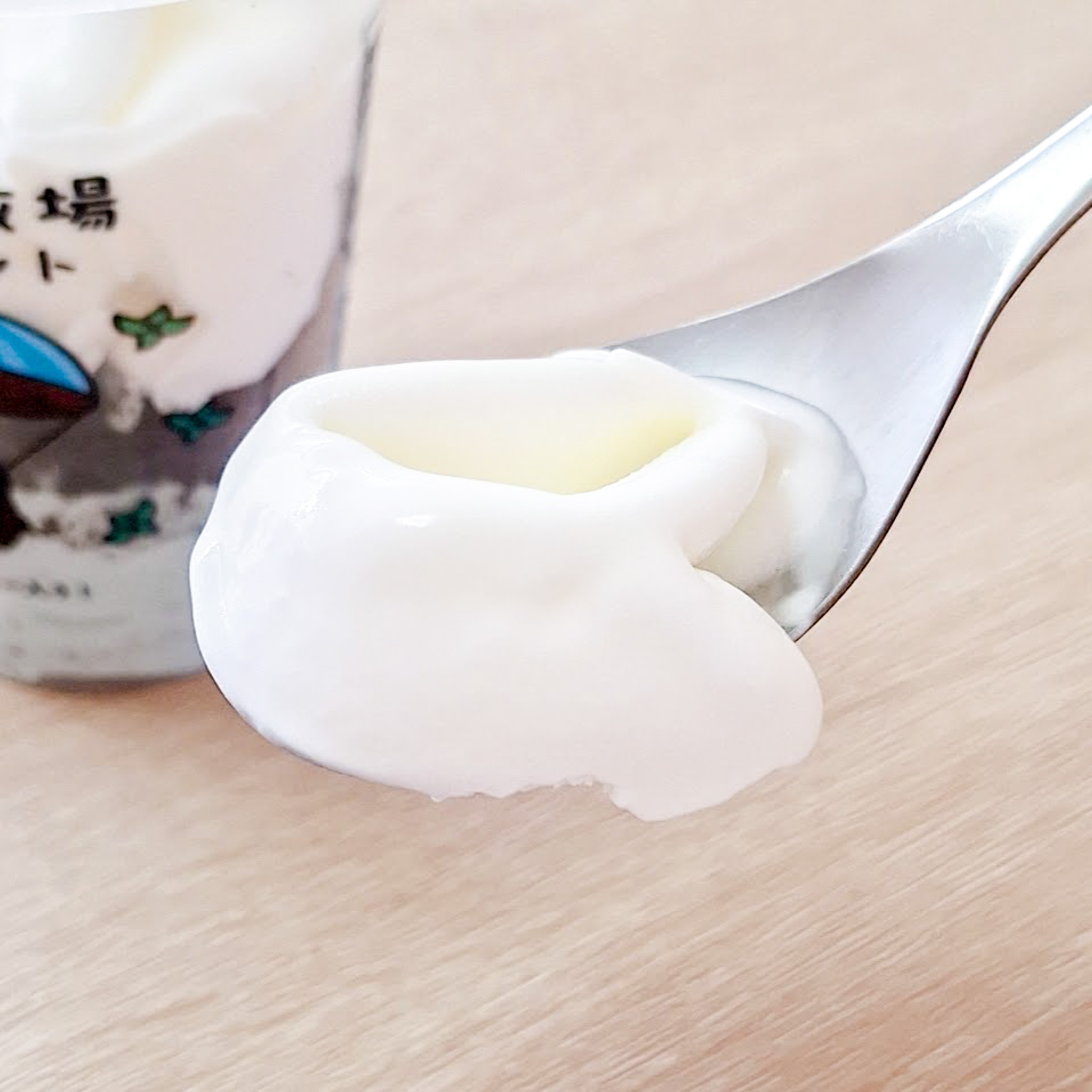 ファミマの「たべる牧場アイス」の新作にすごいのきた…！！チョコミントのパフェみたいで満足感ハンパない！《実食レビュー》