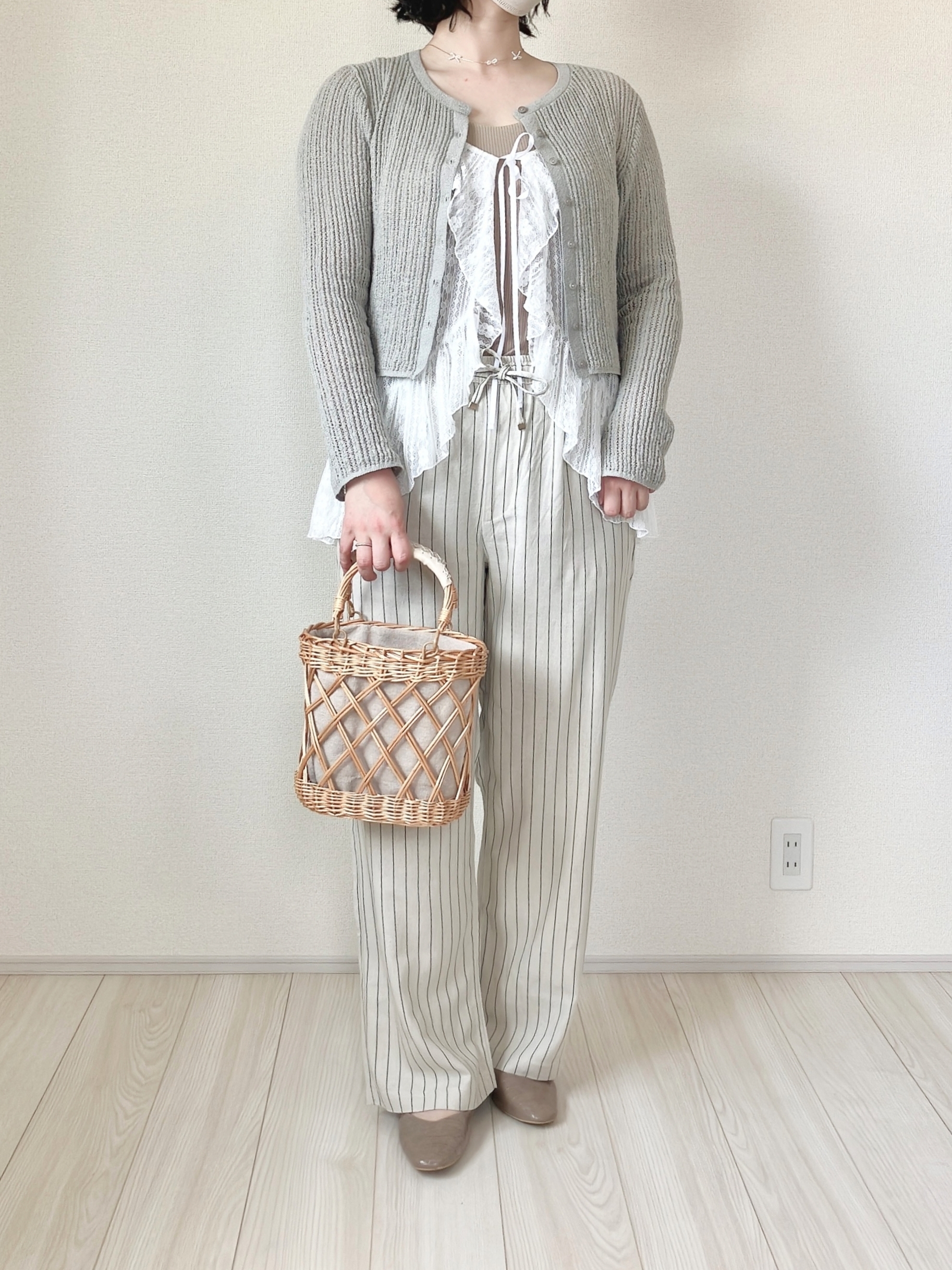 【coca】1990円の「涼しげパンツ」が夏に買って大当たり…！楽ちんなのに脚がすらっと見える名品です！《着用レビュー》【画像・動画】