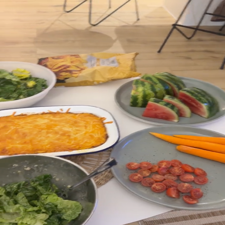 Why Everyone Is Obsessed With The Viral Allison Plates