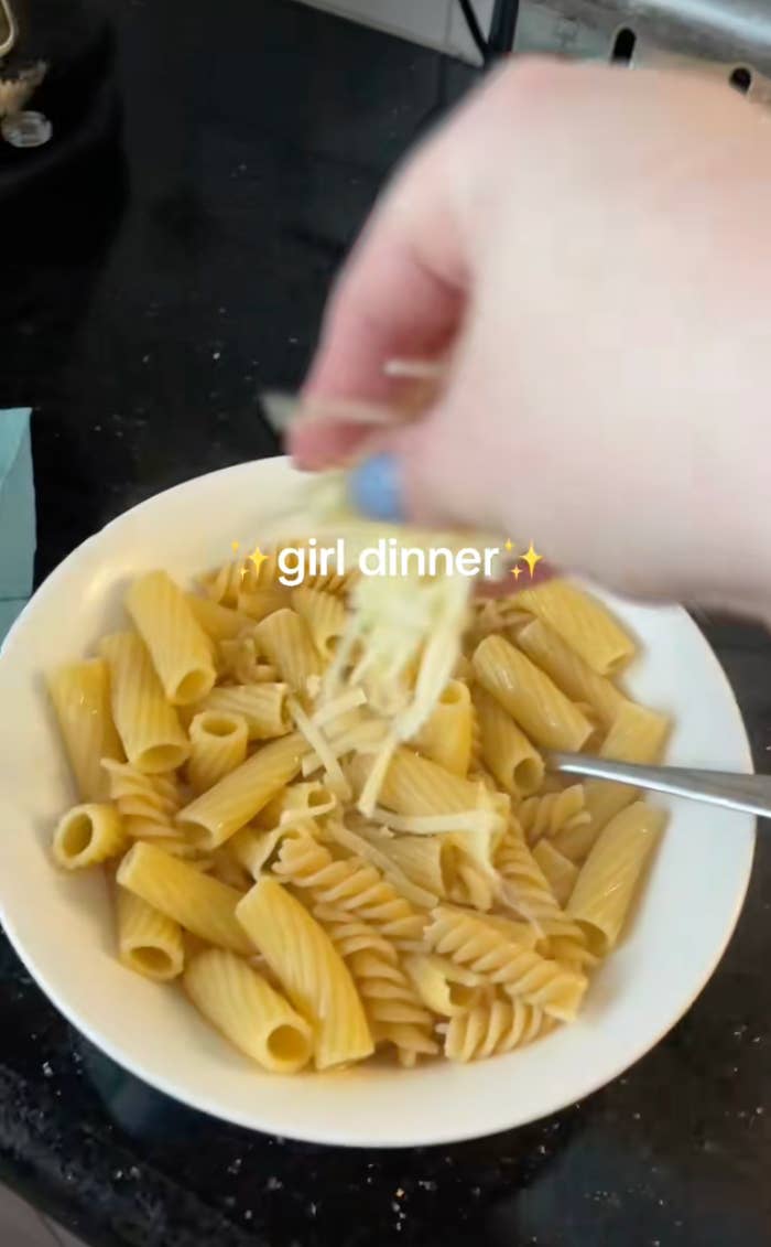 Why Everyone Is Obsessed With The Viral Allison Plates