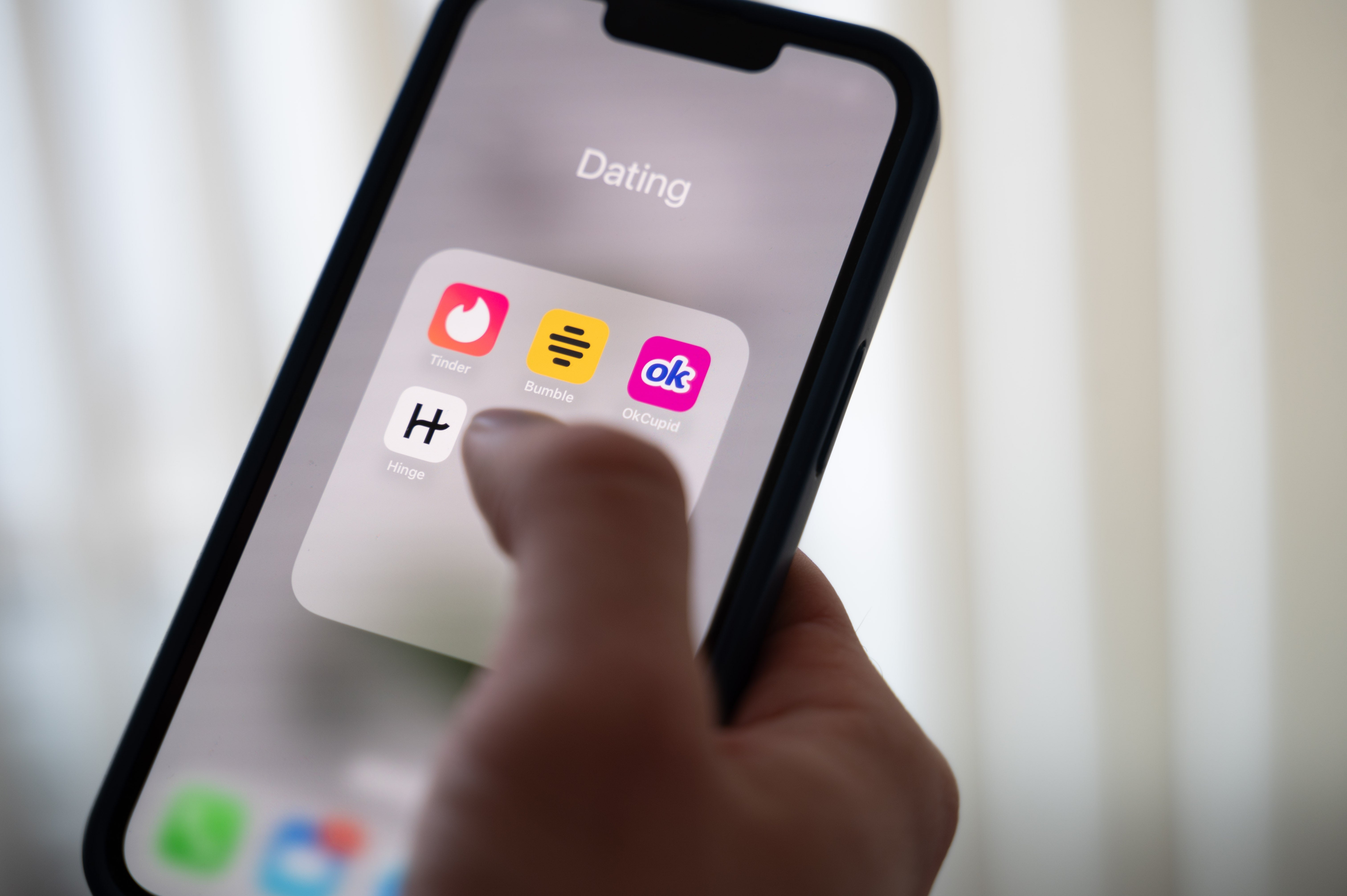 People Share What They Think Truly Killed Modern Dating