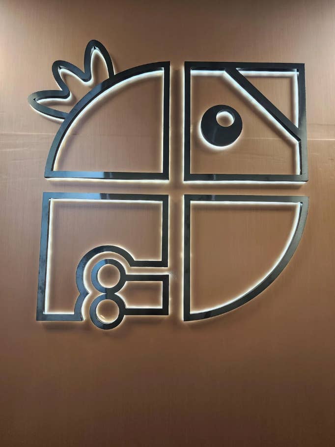 31 Inappropriate Logos