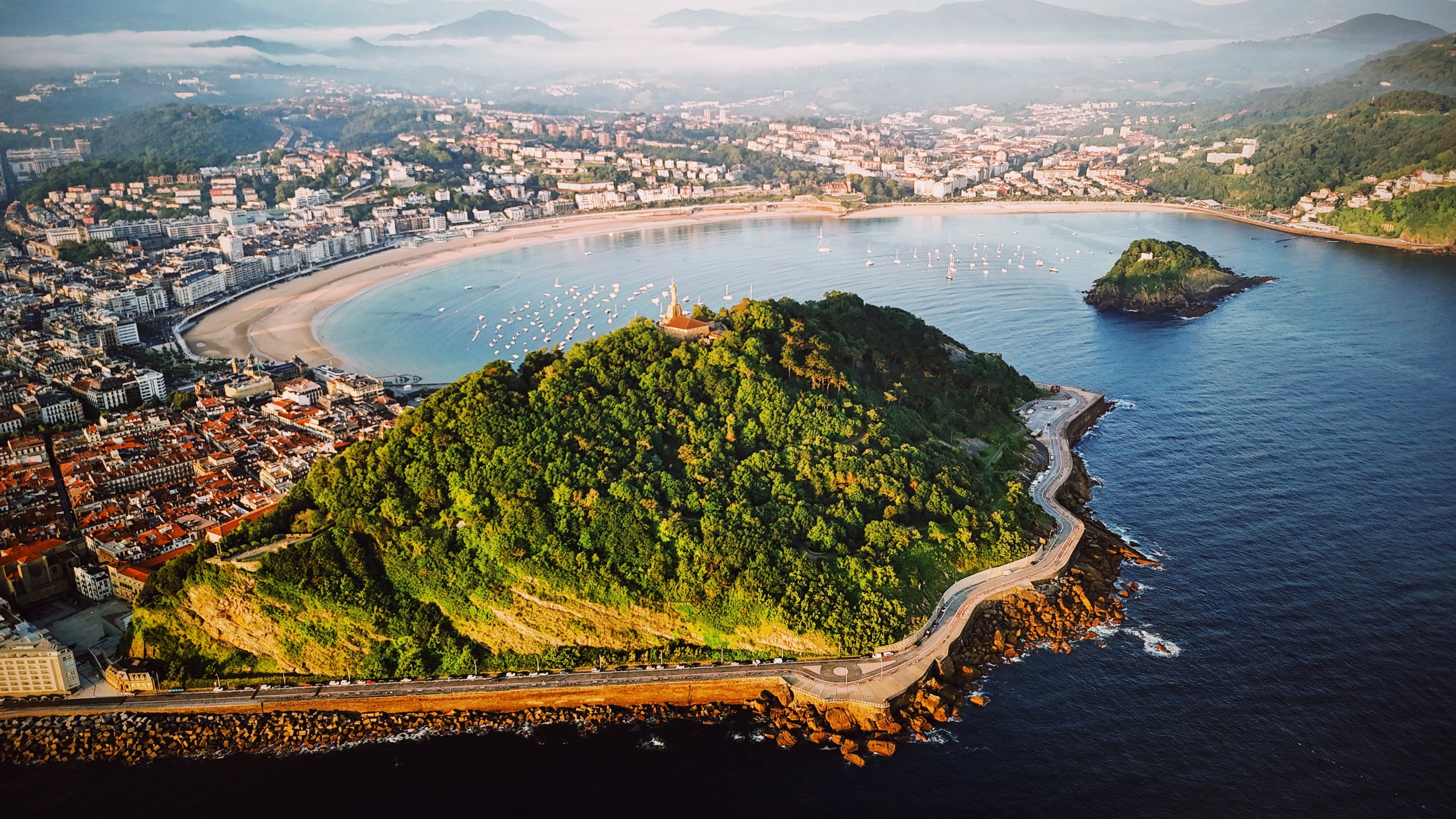 Travelers Reveal Most Unforgettable Cities On Reddit