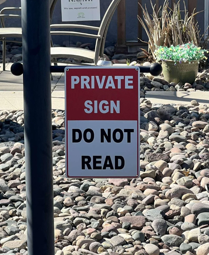 Hysterical Roadside Signs That Went Viral This Week