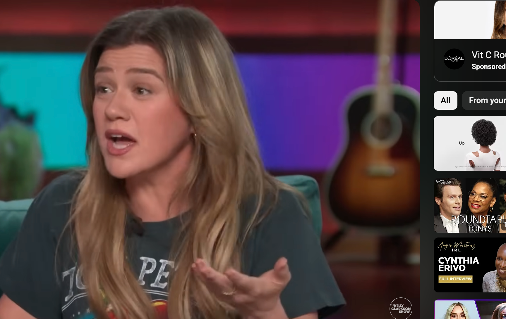 Kelly Clarkson Caught Staring At Allison Williams Botox