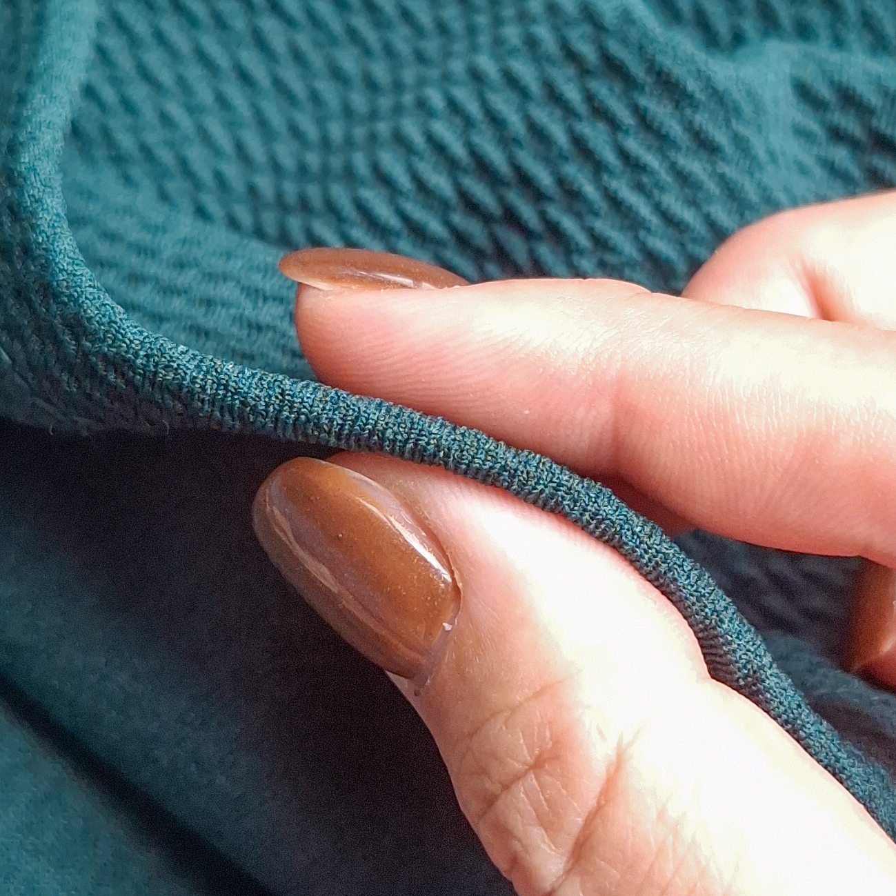 【coca】1990円→1690円の「楽ちんトップス」軽くて着心地バツグン！シワになりにくいのもうれしい〜！《着用レビュー》