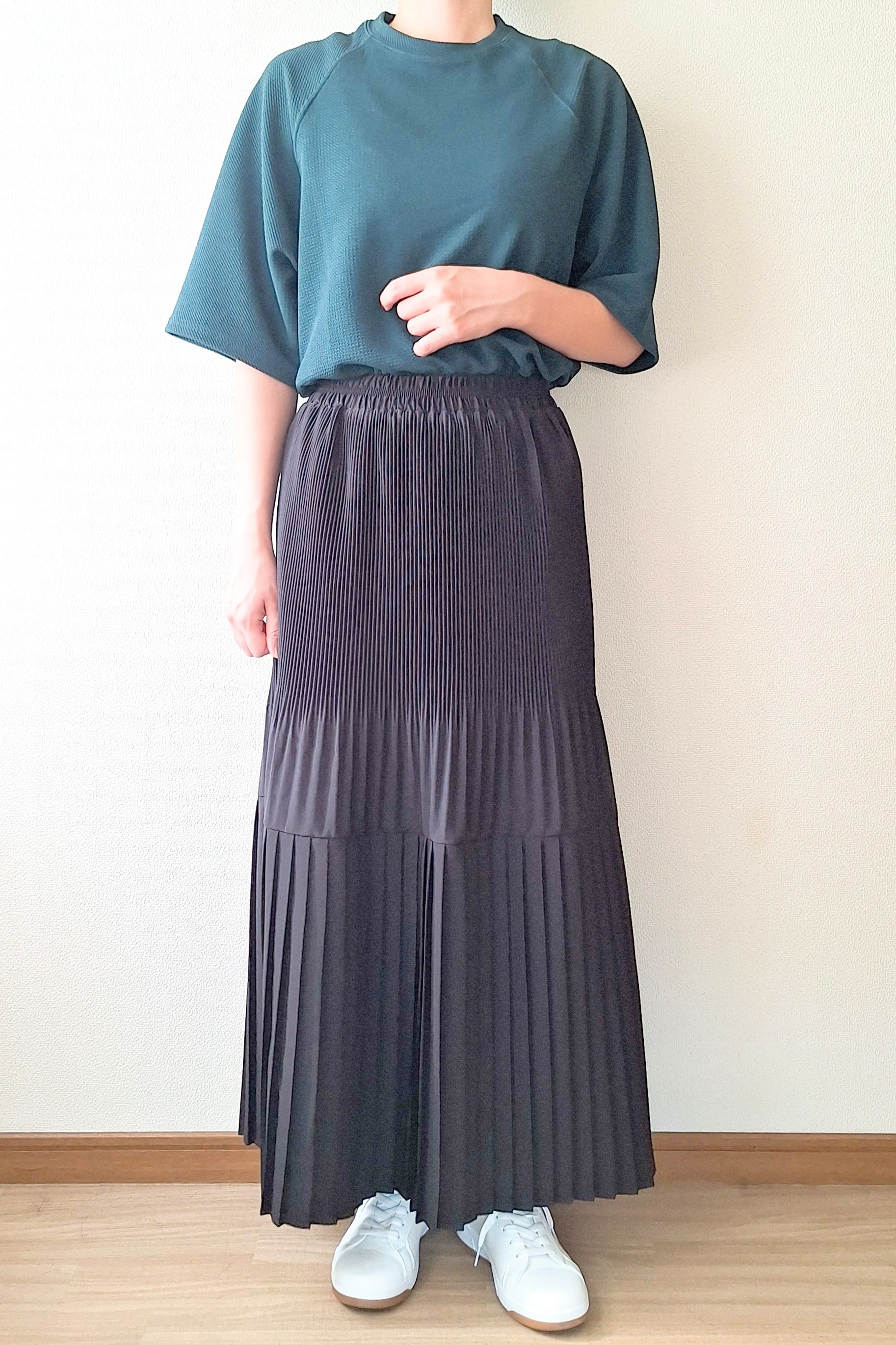 【coca】1990円→1690円の「楽ちんトップス」軽くて着心地バツグン！シワになりにくいのもうれしい〜！《着用レビュー》