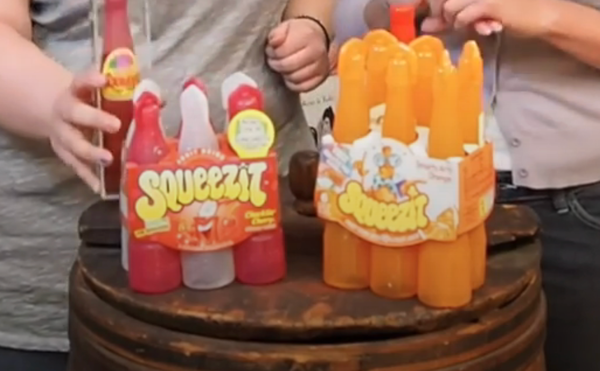 Discontinued '90s Snacks & Fast Food Items People Miss