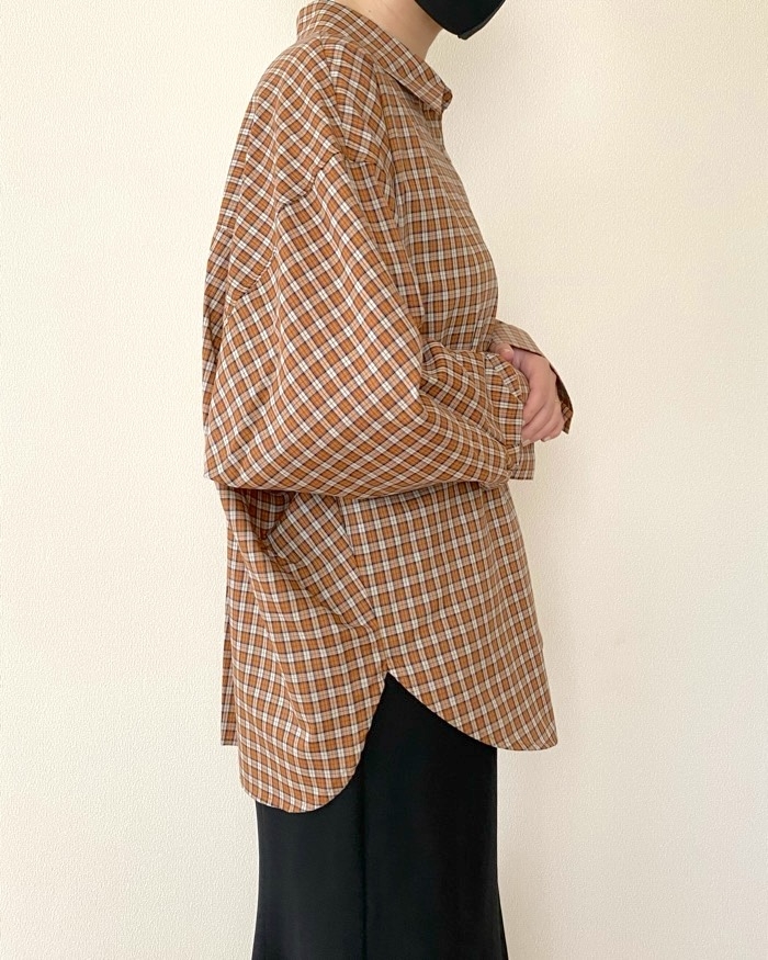 GUの「2490円→1990円トップス」古着みたいでオシャレ！レトロ可愛くて、サッと羽織るだけでサマになるの！《着用レビュー》【画像・動画】