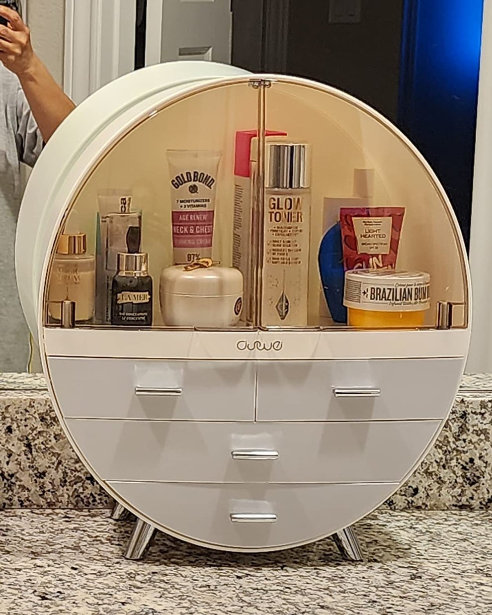 22 Organization Solutions For Your Beauty Collection