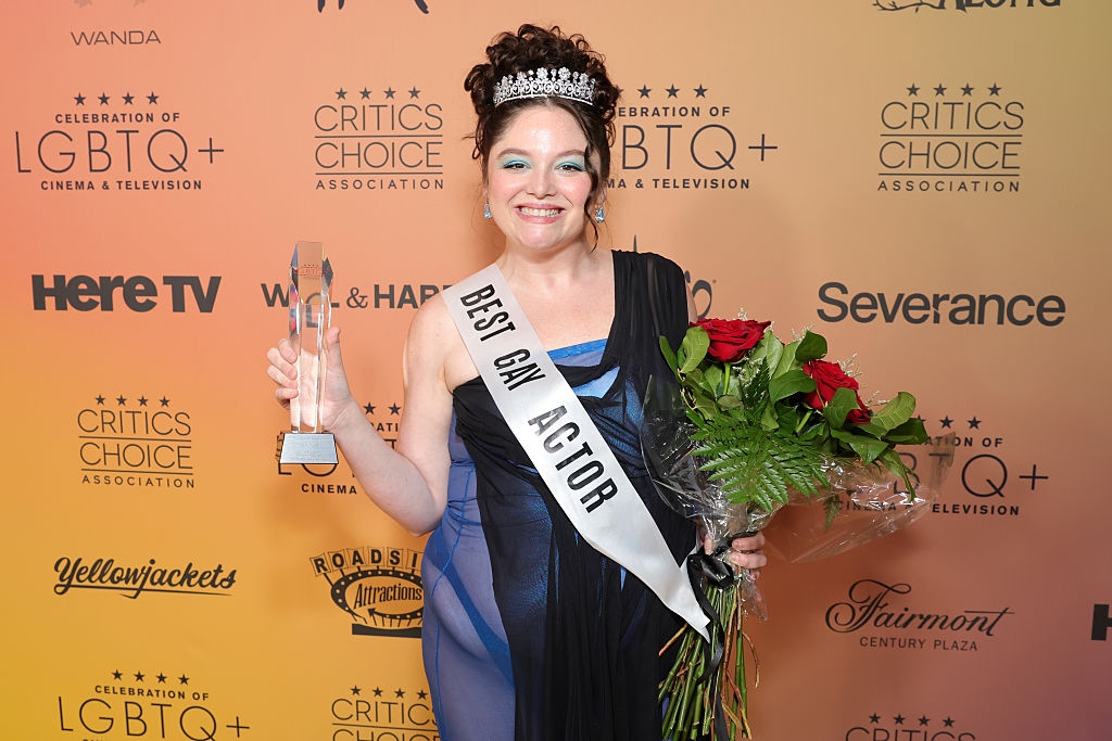 Meg Stalter's Diet Coke Dress Is A Must-See