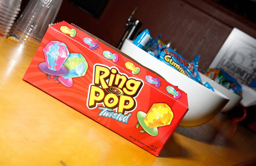 ring pop proposal slap