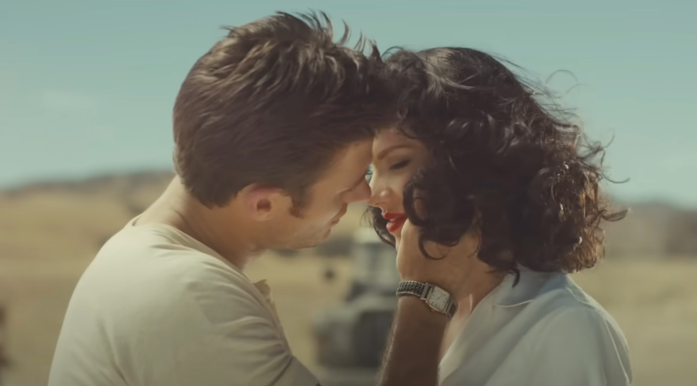 Alexander Skarsgård Was Asked About Taylor Swift “Wildest Dreams” Theory