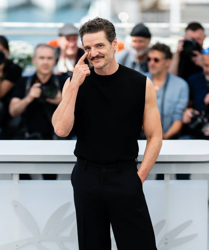 Pedro Pascal Without Facial Hair Shocks Fans