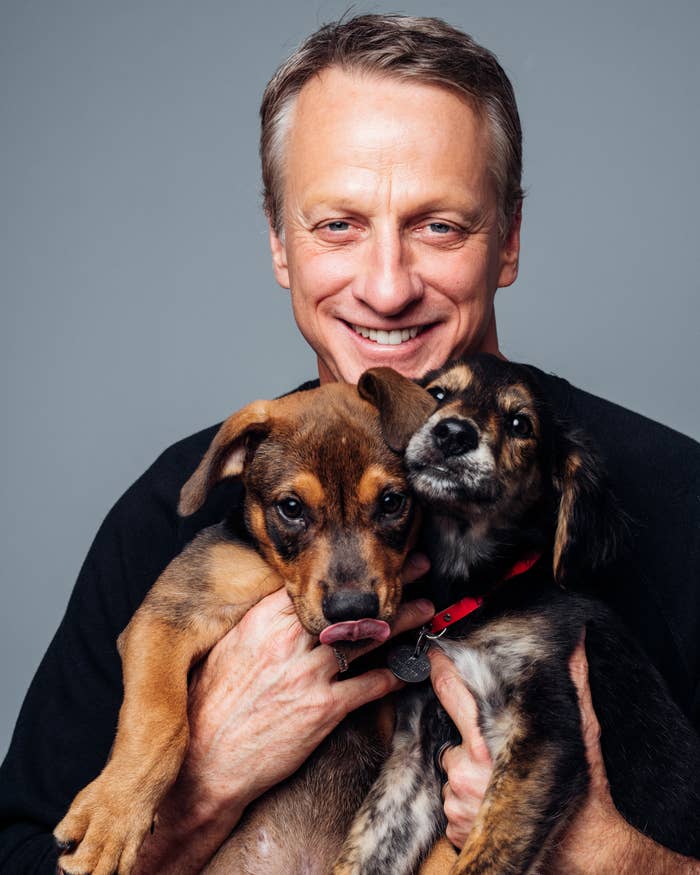 Tony Hawk Chats Pro Skater 3 + 4 While Playing With Puppies
