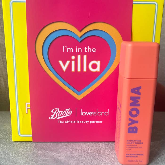 Boots' Love Island Beauty Box, What's Inside