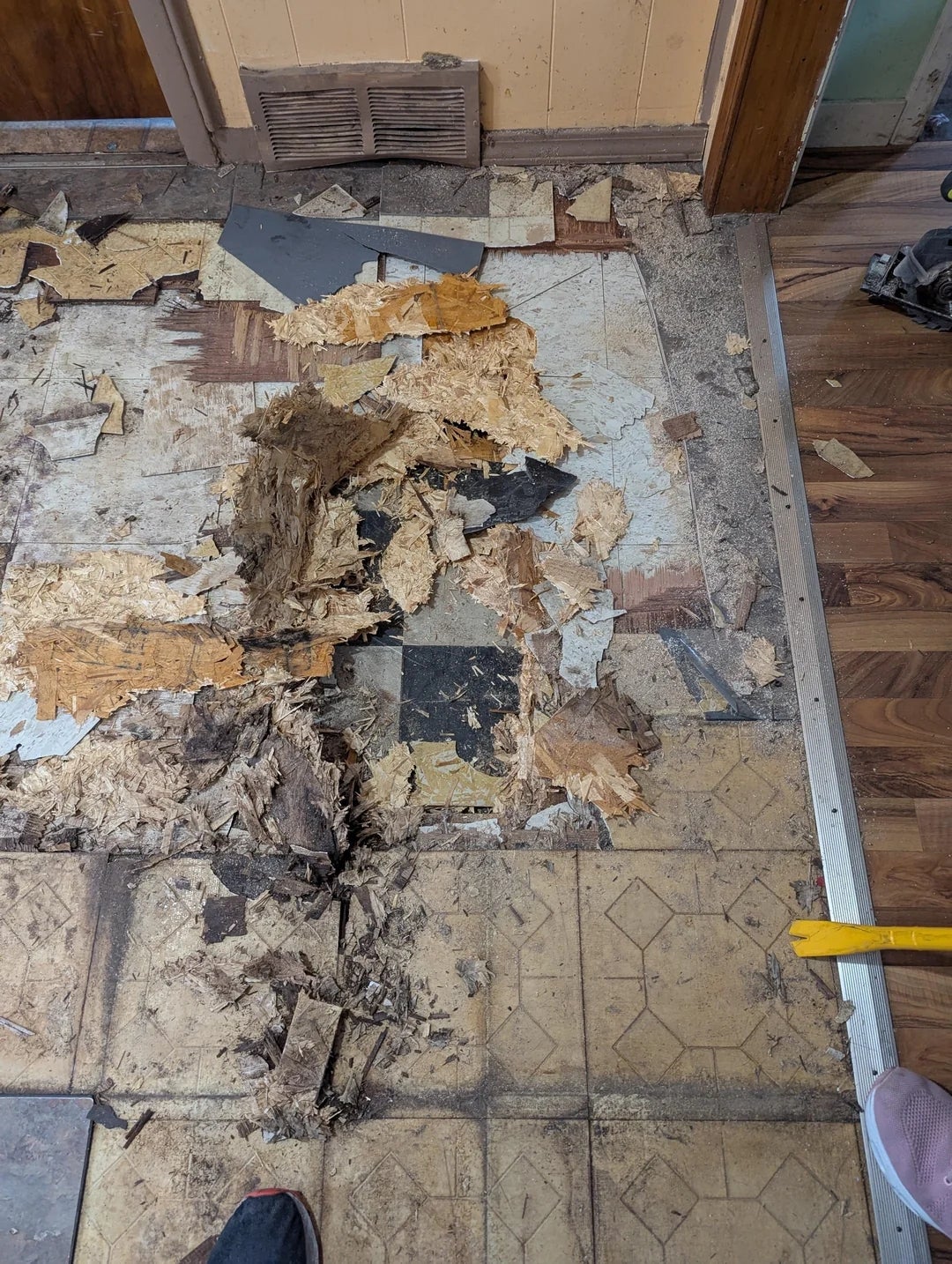 Homeowners Share Previous Owners' Repair Disasters