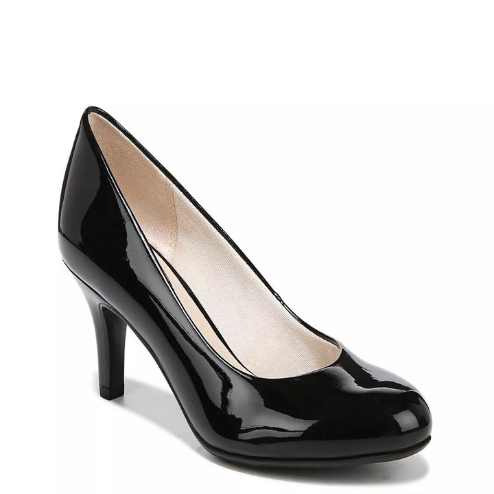 27 Comfortable DSW Shoes So You Don't Get Foot Pain