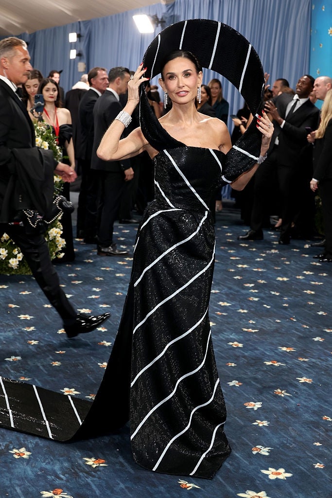 18 Optical Illusion Dresses Worn By Celebrities