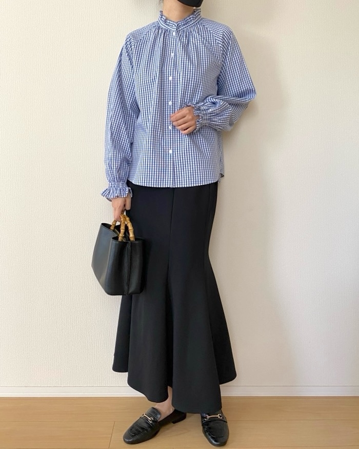 GUの「2290円トップス」1枚でおしゃれ見えする名品！フリルが可愛くて、コーデがパッと華やかになるの！《着用レビュー》【画像・動画】