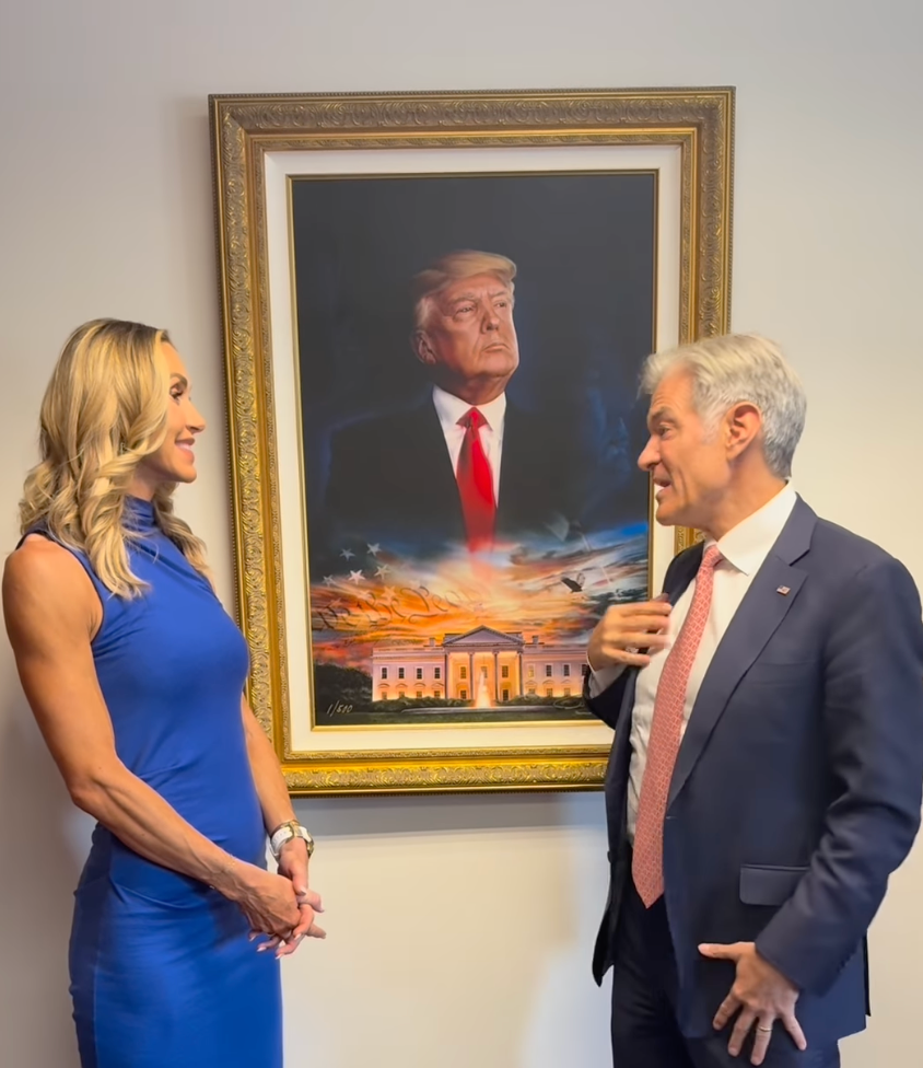 Dr. Oz Revealed His Bizarre Office Decor And Of Course It's Of Trump