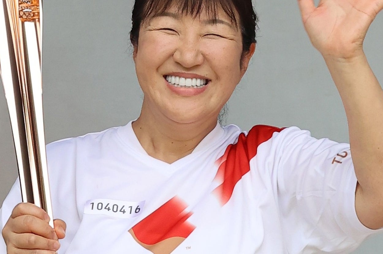 北斗晶、人気タレントとの“27年前”親子ショット公開→「大きくなりましたね」「可愛い2人」と大反響