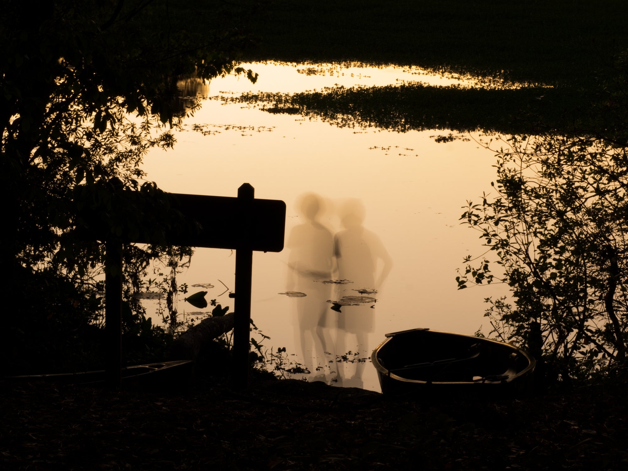 23 Creepy Paranormal Encounters You Won't Believe