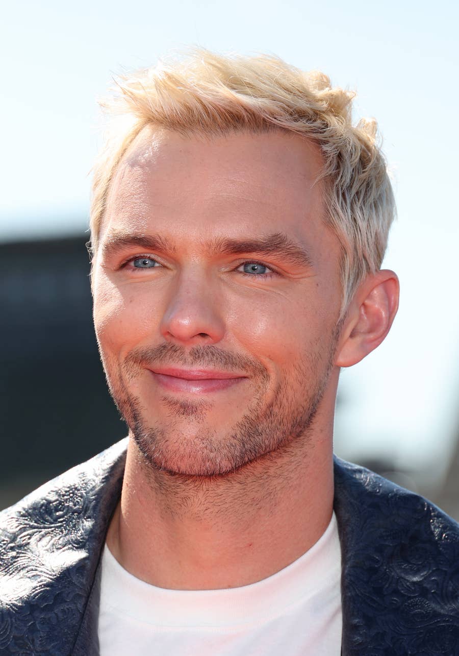 nicholas hoult smile 2