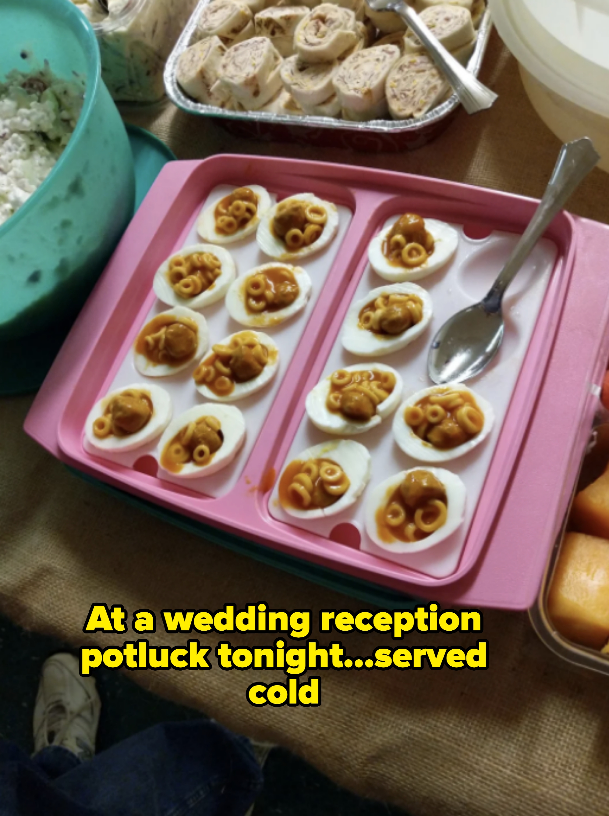 39 Wildly Tacky Budget Weddings