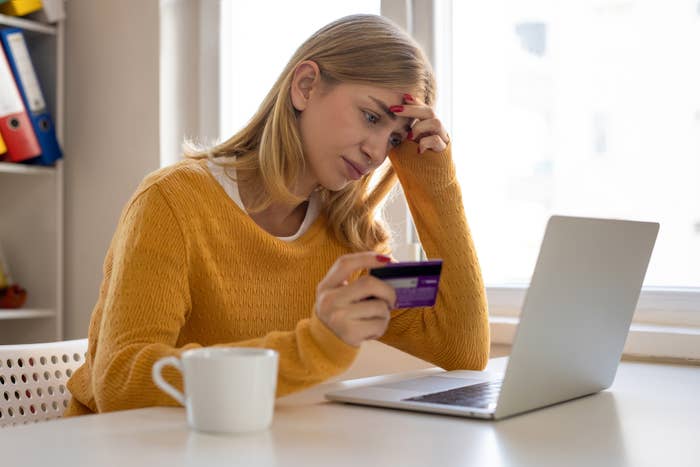 This Single Thing Is The Biggest Warning You're Being Scammed, And It's ...
