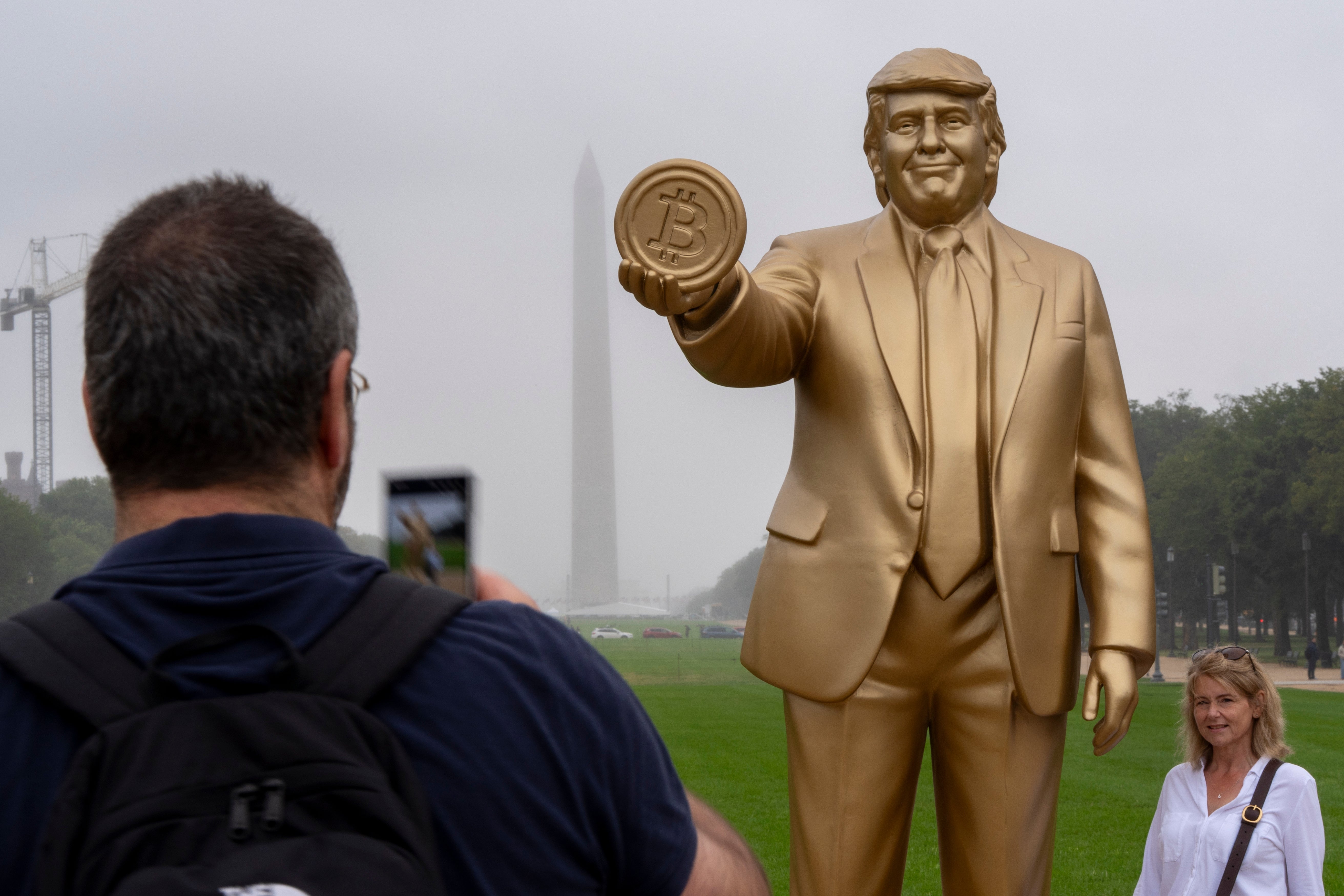 Trump's Golden Statue In Washington, DC Is Going Viral