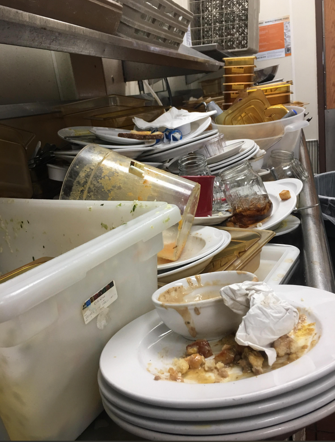 15 Food Industry Workers Share Disturbing Job Secrets