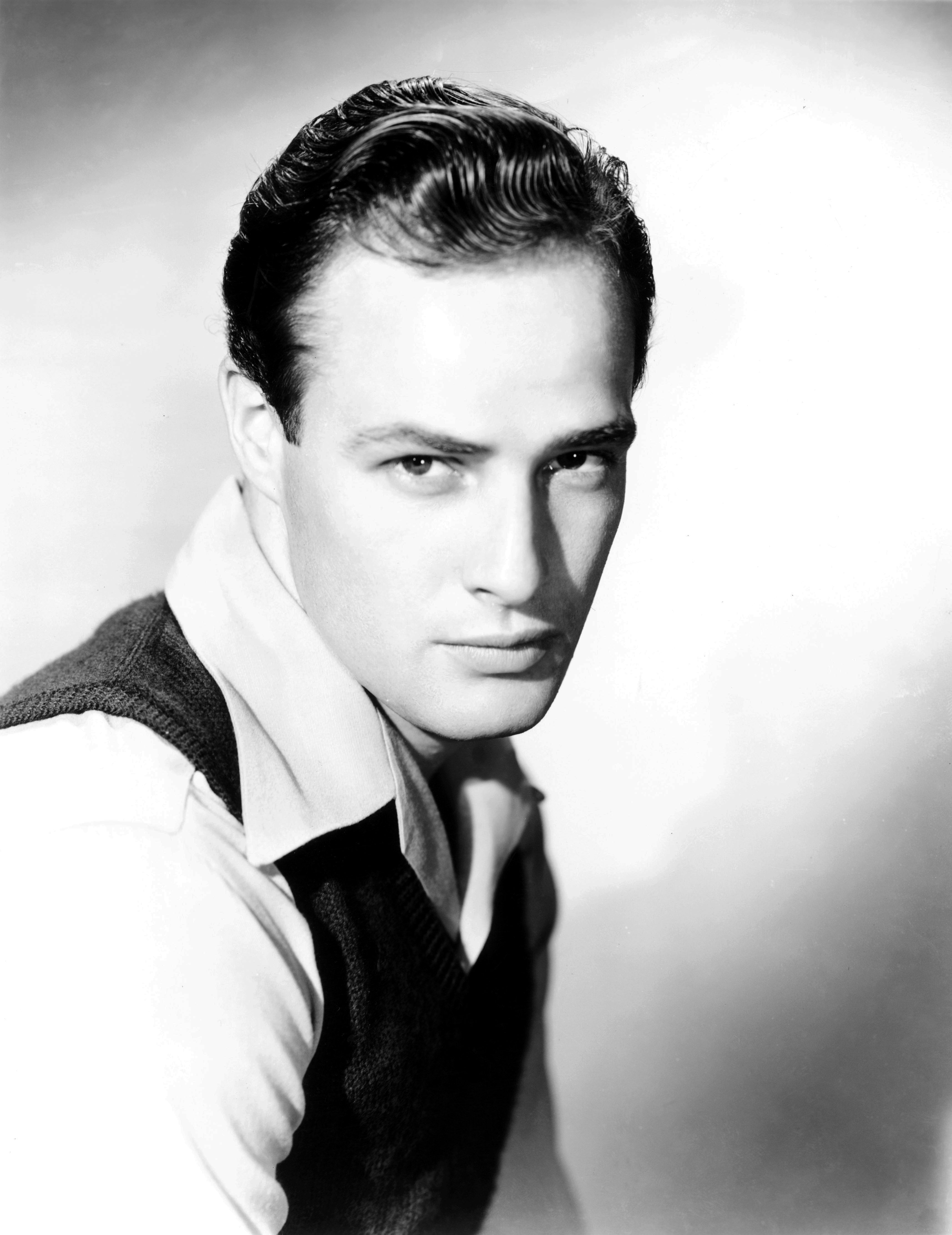 21 Photos Of Old Hollywood's Stars First Vs. Last Roles