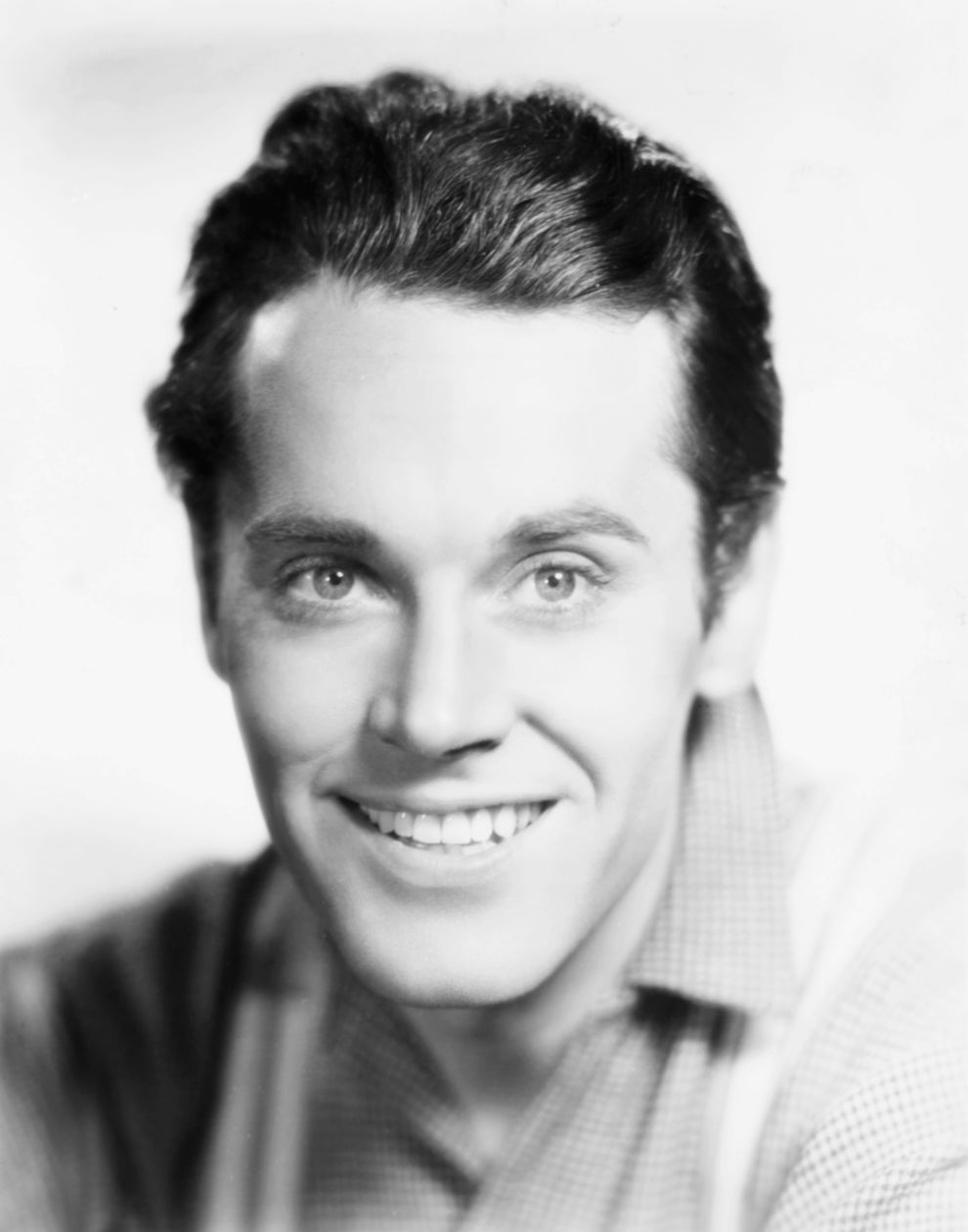 21 Photos Of Old Hollywood's Stars First Vs. Last Roles