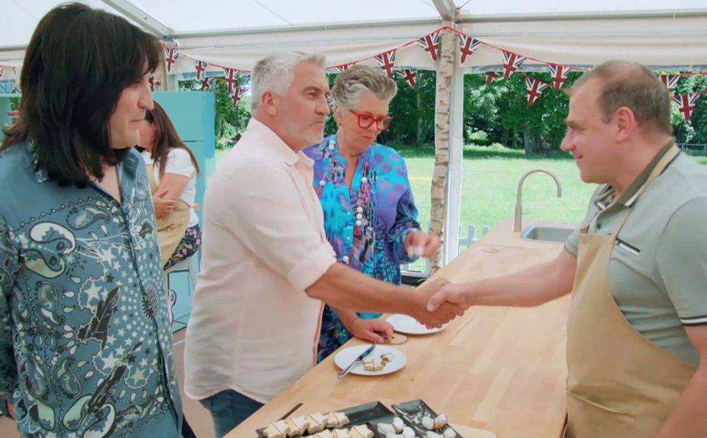 Every Paul Hollywood Handshake In 'Bake Off' History