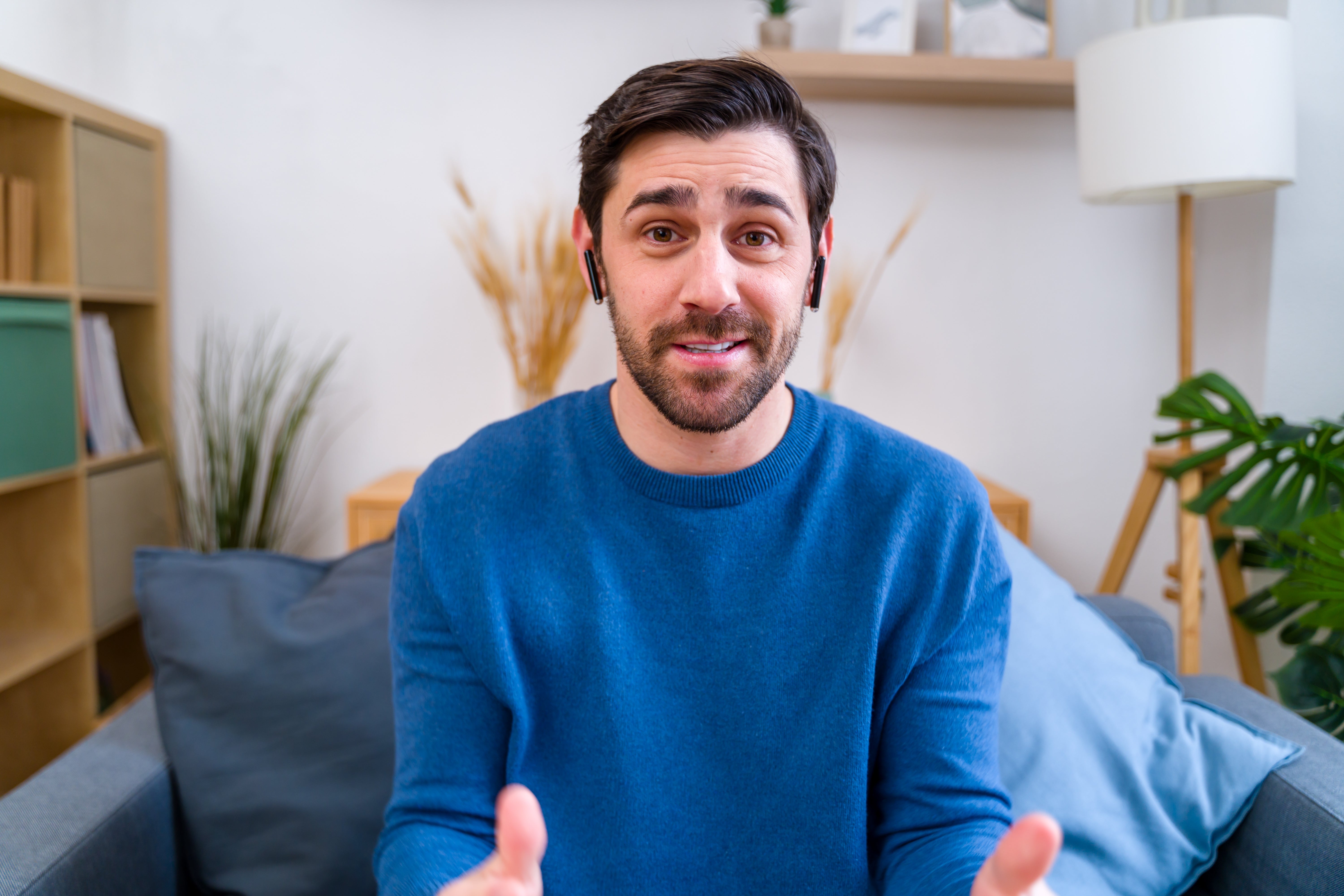 Unexpected Everyday Actions That People Find Attractive