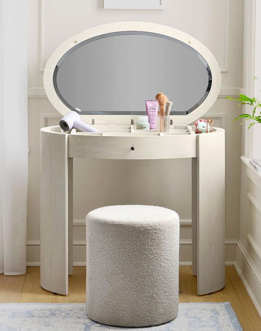 30 Best Makeup Vanities For Getting Ready