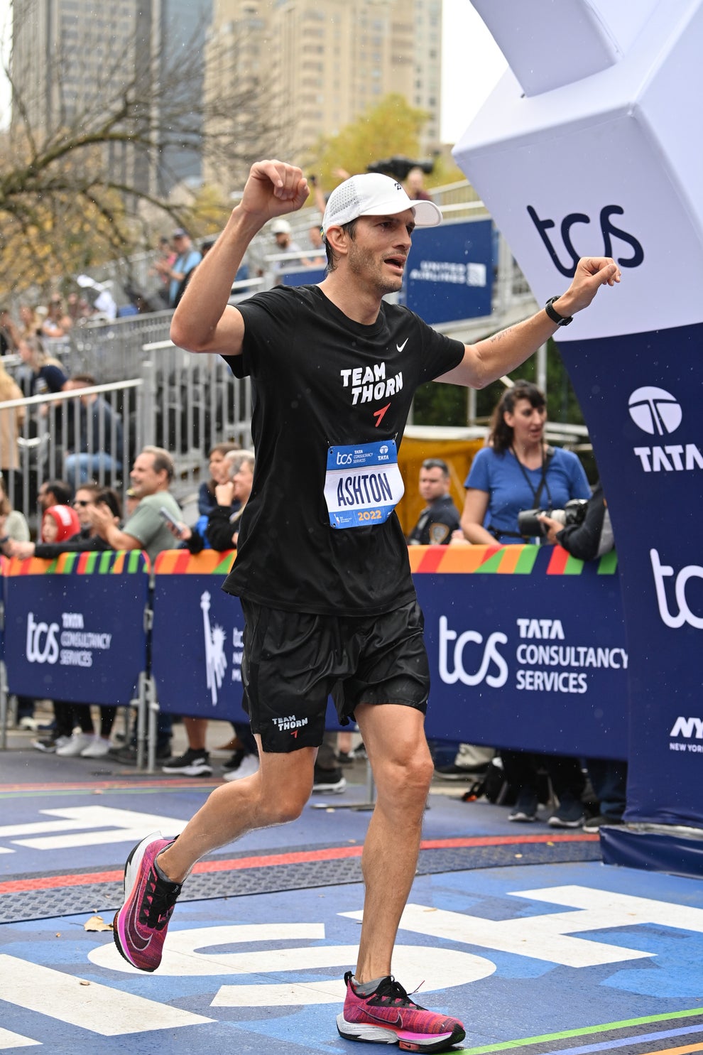 32 Celebrity Marathon Runners And Their Exact Finish Times