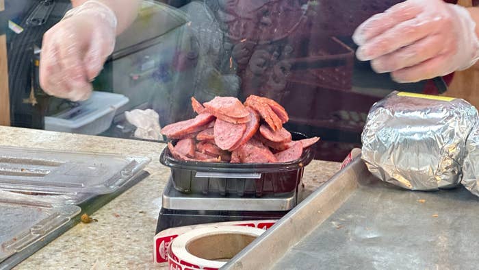 Buc-ee's Ultimate Food Guide: Hits And Misses