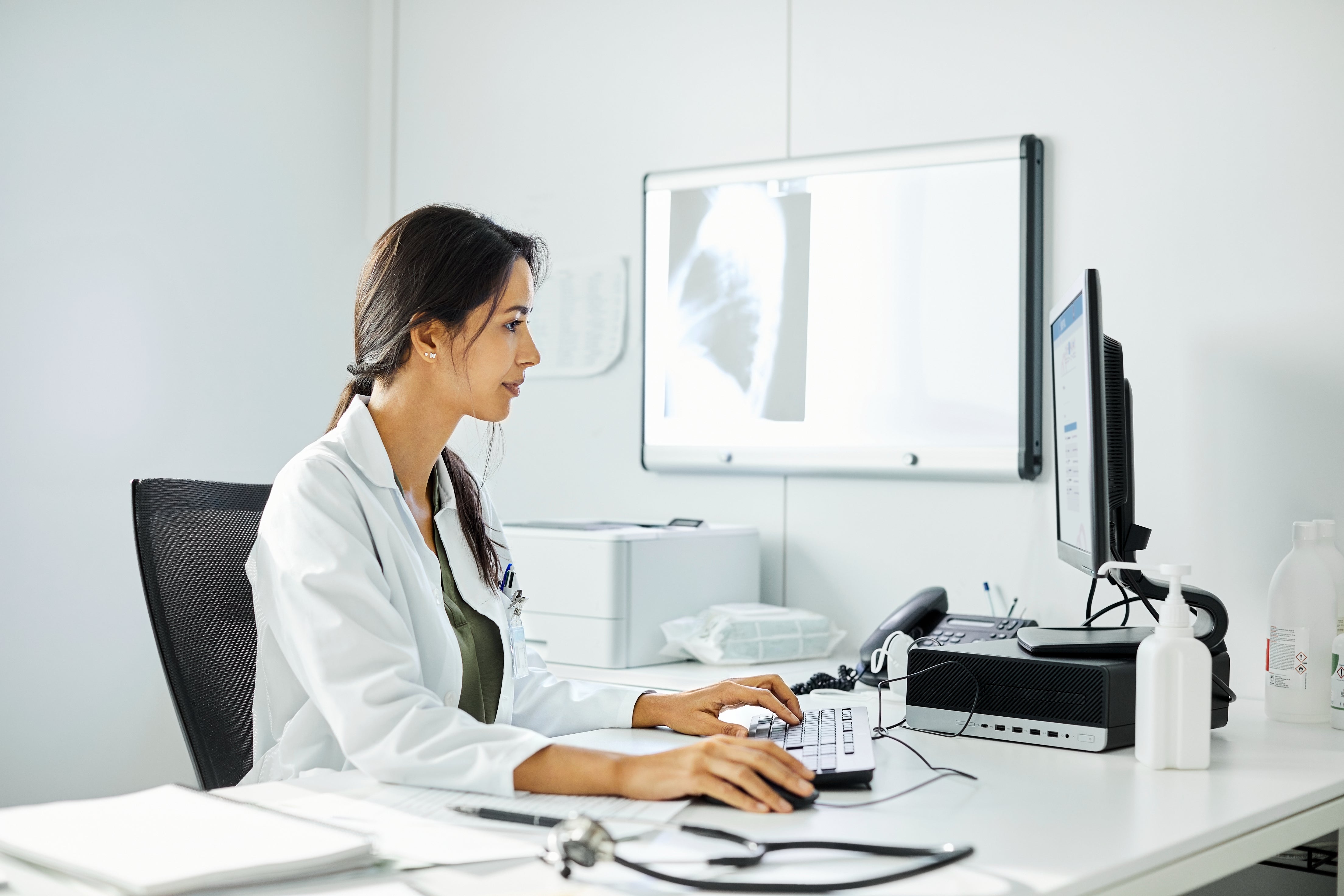 27 Ex-Patients Are Spilling Their Most Embarrassing Doctor Visits EVER