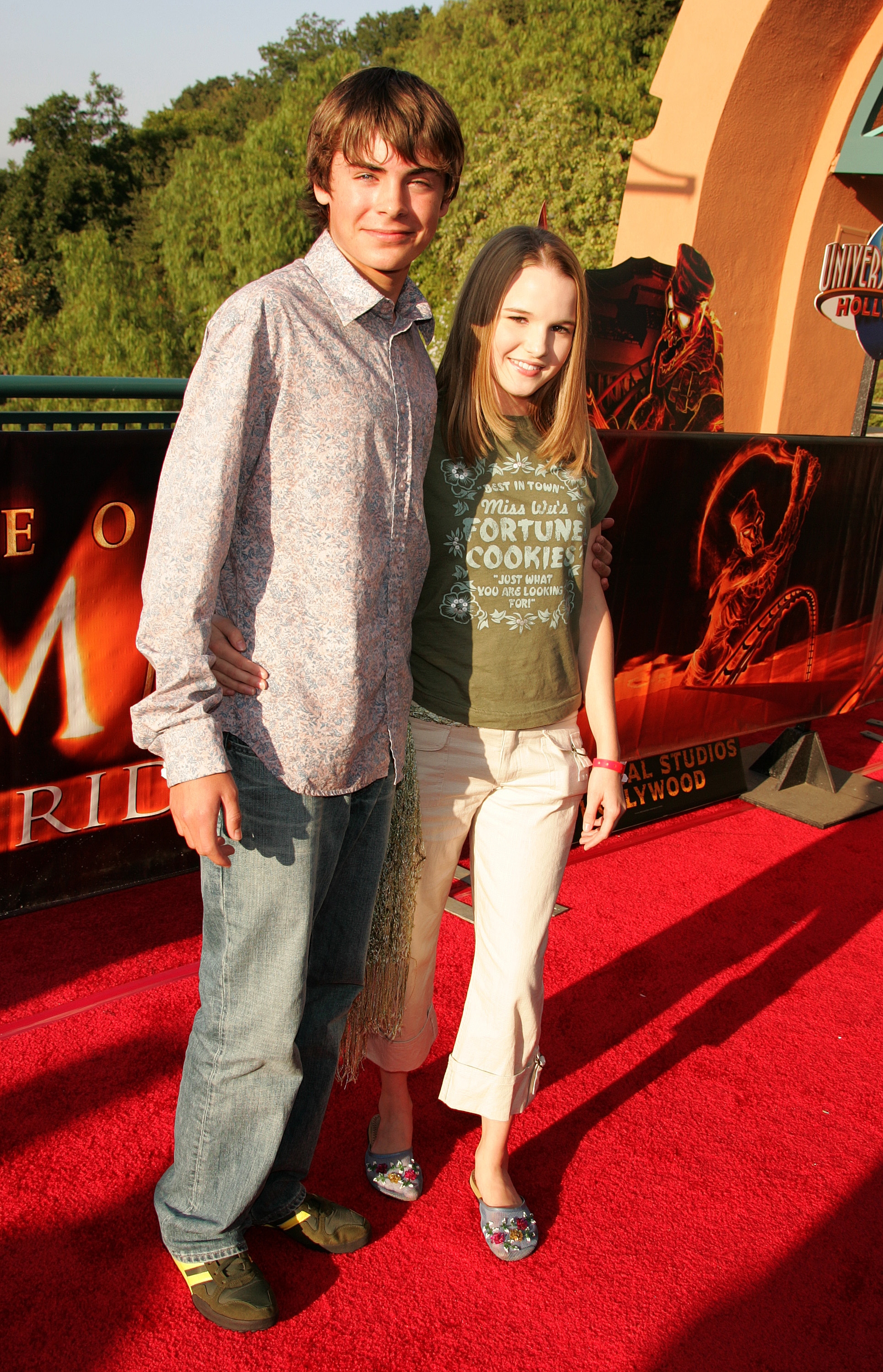 21 Famous Actors Who Did Impossibly Embarrassing Things On Set