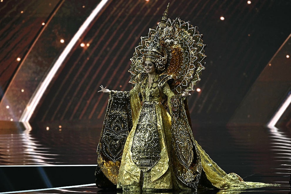 What All 67 Countries' "National Costume" At The Miss Universe Pageant ...