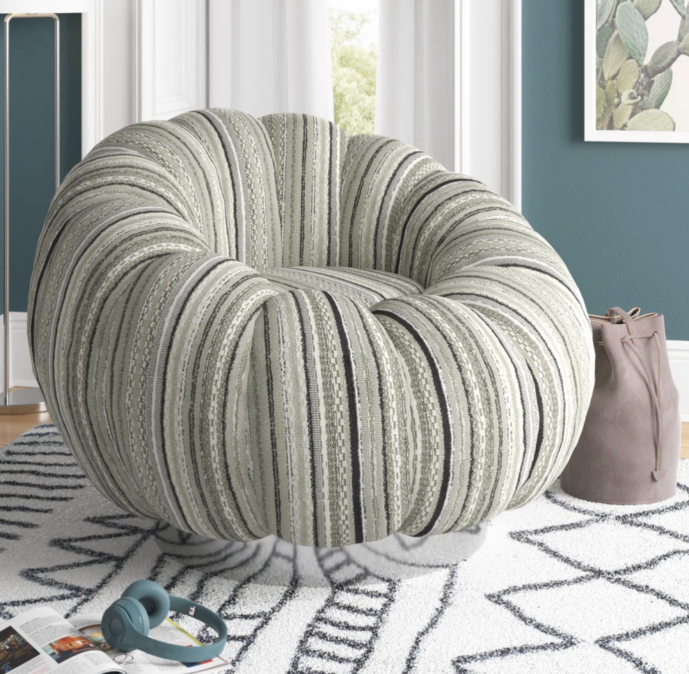 35 Best Oversized Chairs For Your Space