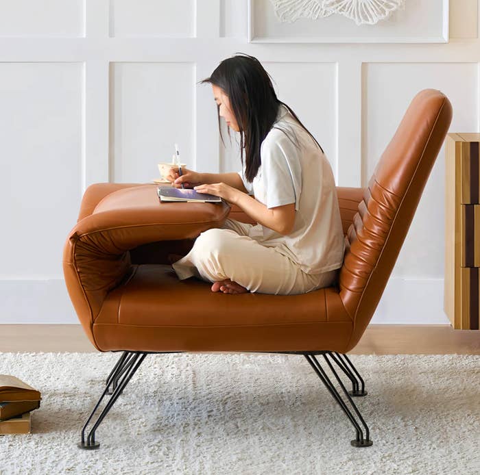 40 Best Oversized Chairs For Your Space